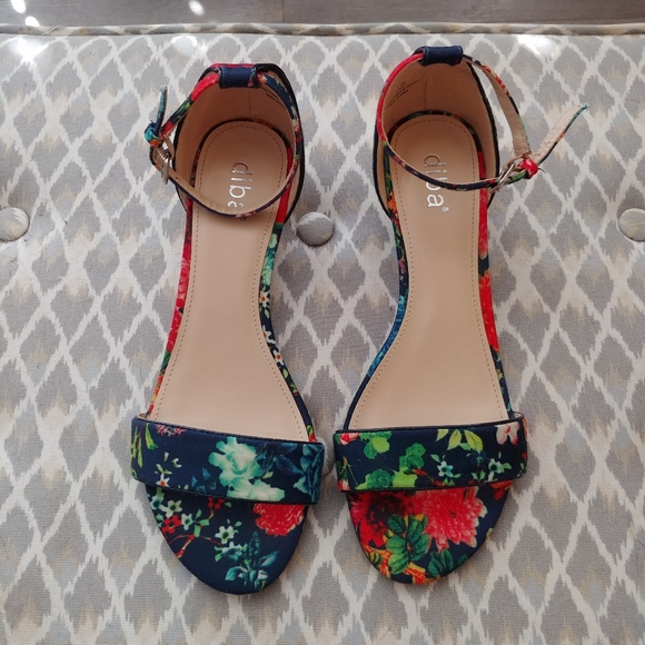 Diba | Shoes | Diba Floral Wedges | Poshmark